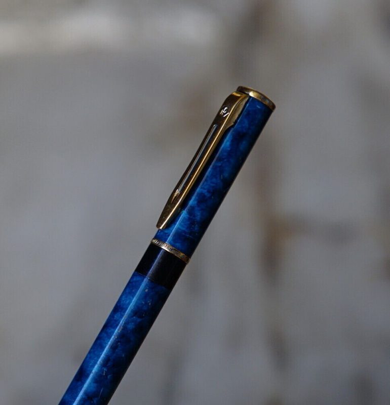 Stylo plume Waterman lauréat laque bleu des iles marbre - plume PL.OR